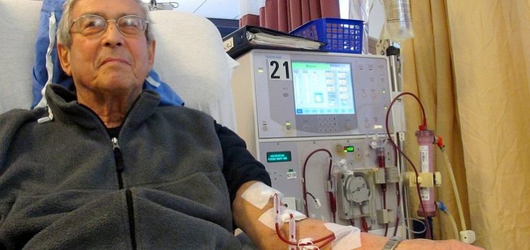 Fresenius gets breakthrough tag for clot-preventing dialysis device ...